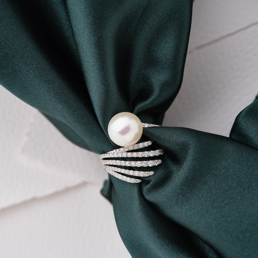 Triumph Ring – Pearls By Shari